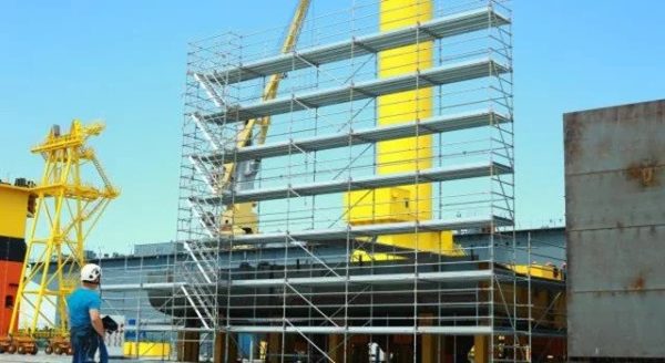 Oil, Gas, & Chemical Industrial Scaffolding | Layher NA
